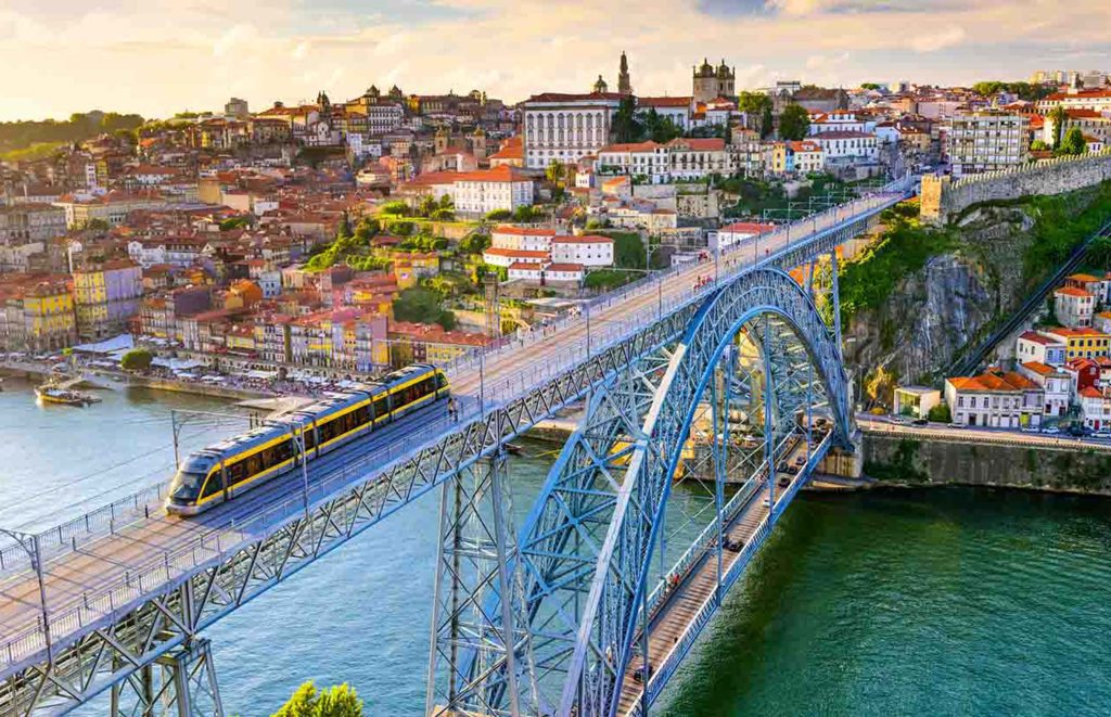 Explore Porto: A Guide to the City’s Must-See Attractions – Happiest ...